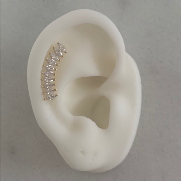Modest Lu | Jewelry | 8k Gold Crystal Large Leaf Arch Cartilage Stud ...